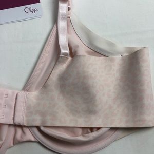 Olga | Intimates & Sleepwear | Olga No Side Effects Collection Bra ...